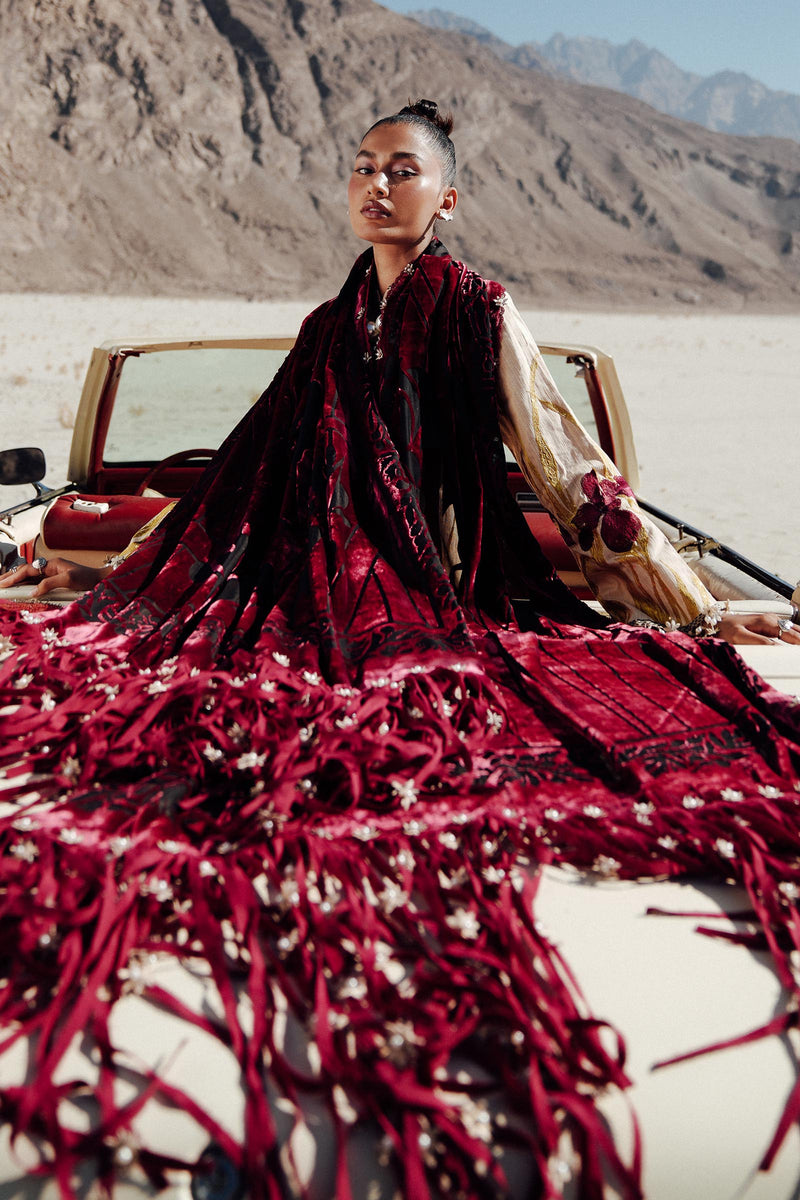 Sana Safinaz Luxury Winter '24 with Shawl – S241-003B-3CP – YourLibaas