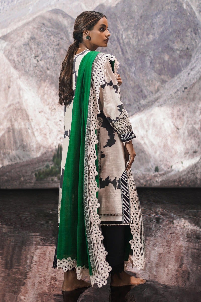 Sana Safinaz Mahay Winter Collection 2022 – H222-002A-CQ – YourLibaas