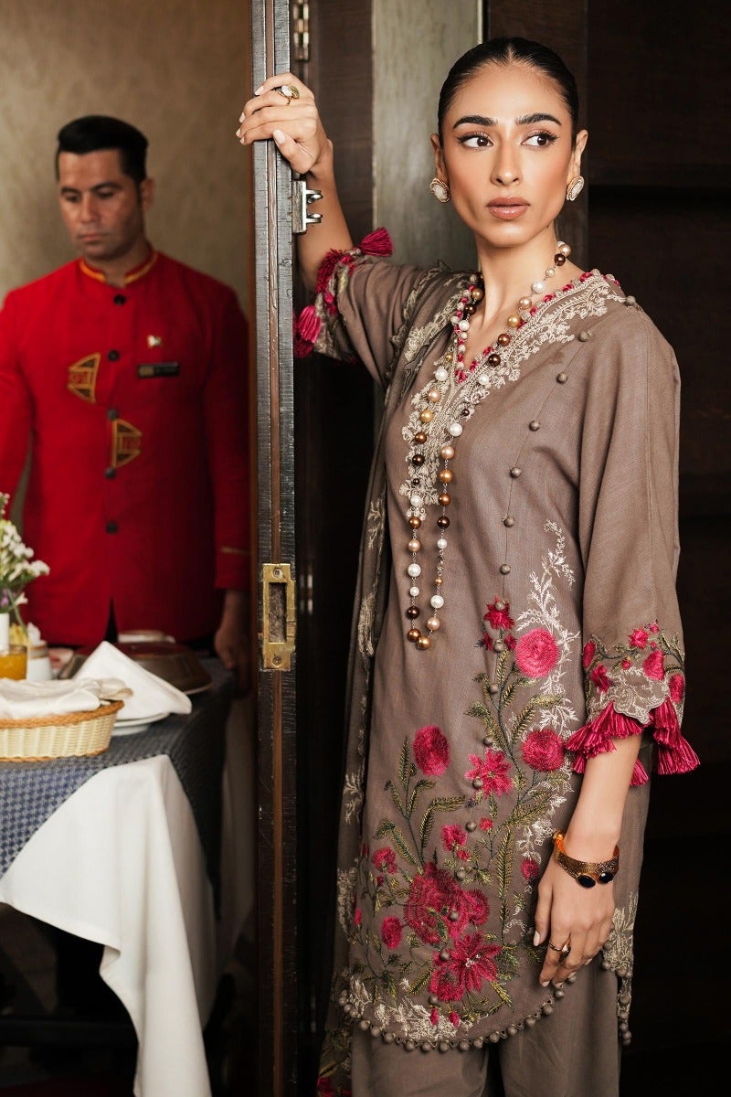 Sana Safinaz Muzlin Winter Collection 2023 – M233-025A-CP – YourLibaas