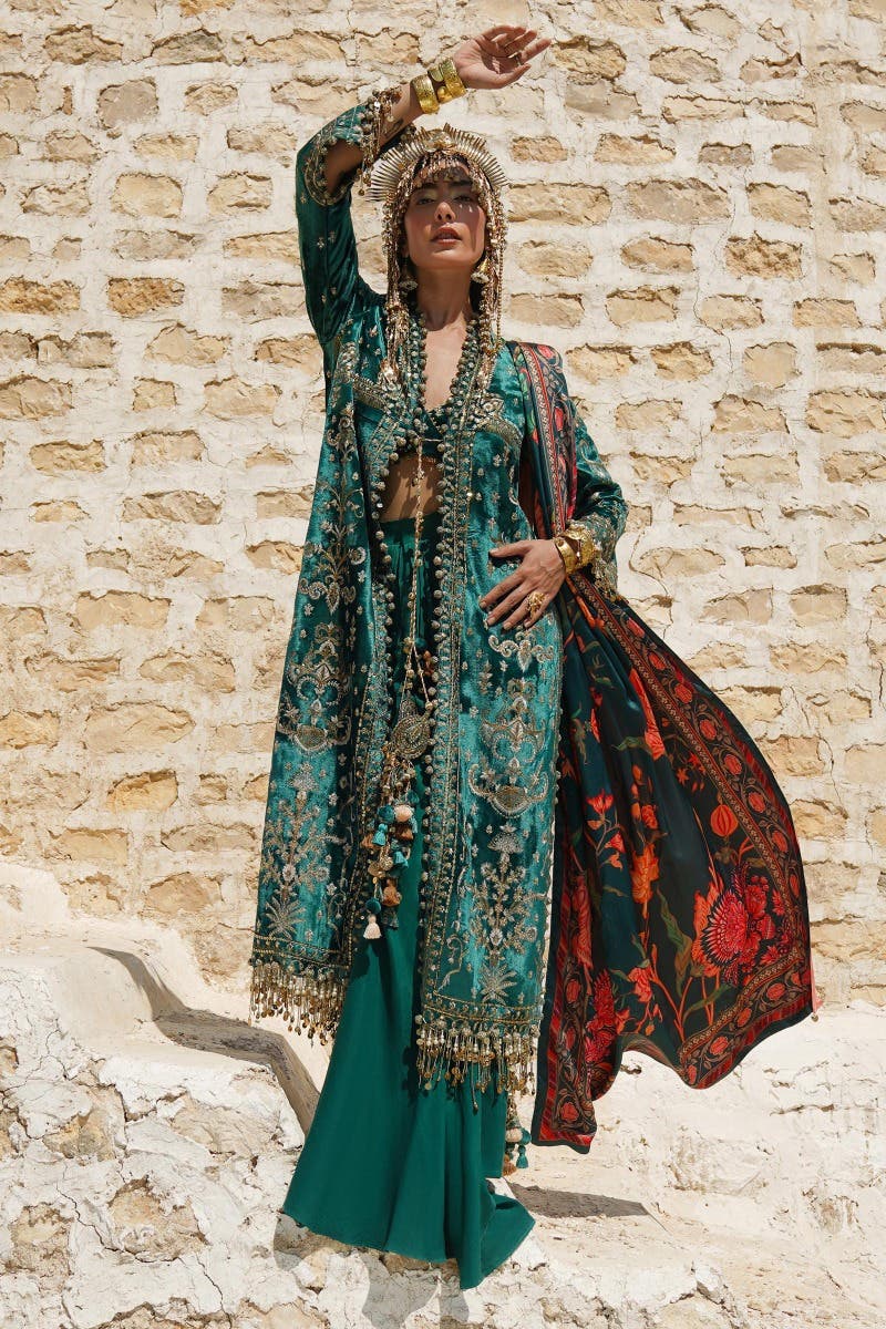 Sana Safinaz Luxury Winter Collection · Luxe Velvet – V231-002-CP – YourLibaas