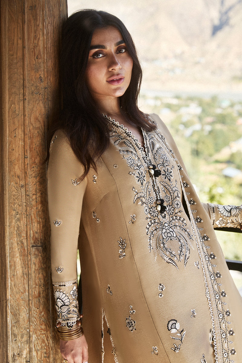 Zaha Luxury Winter SUZANI Beige Pakistani Suit | Embroidered Karandi ...
