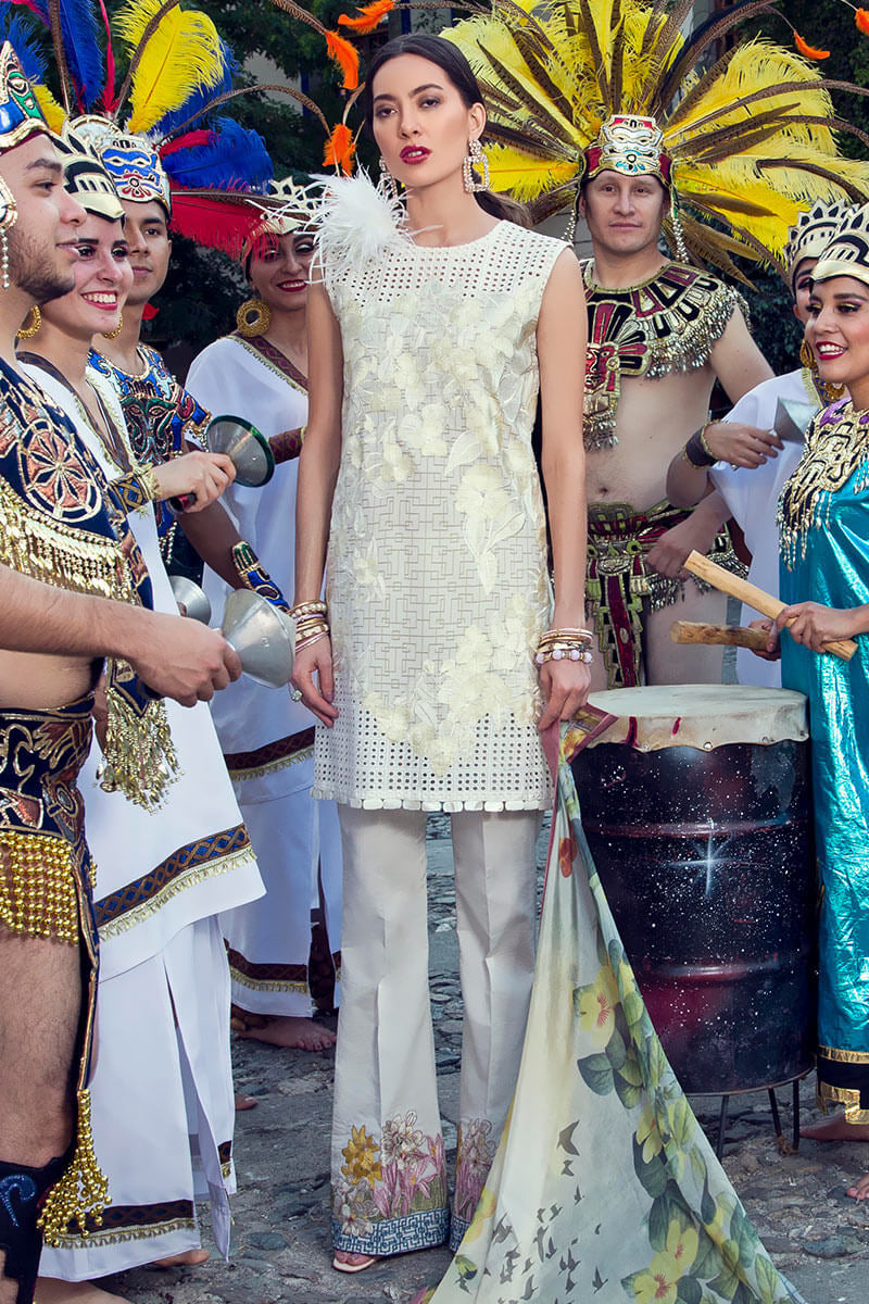 Mushq Luxury Lawn Collection 2019 – Yucca – YourLibaas