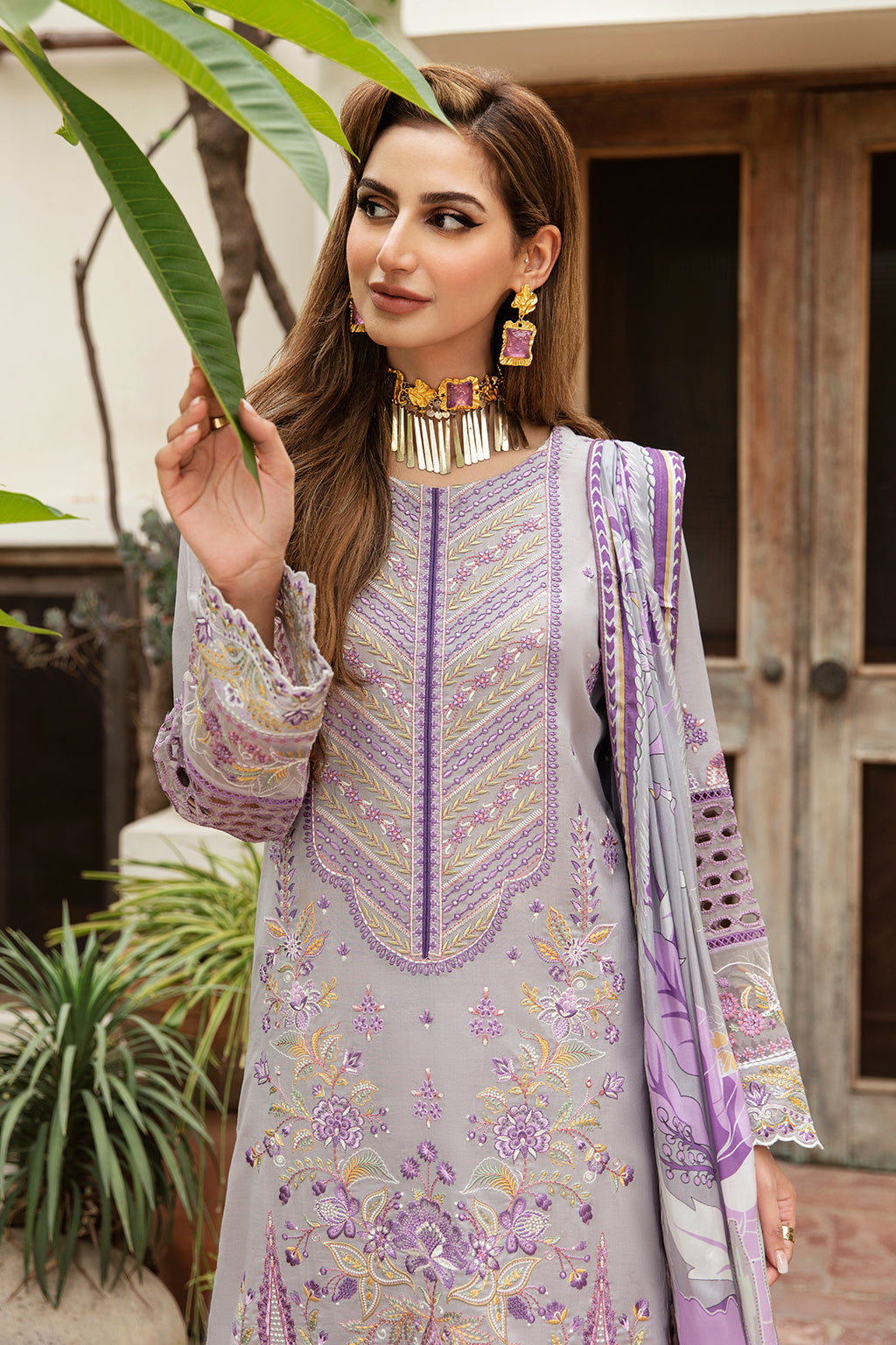 Ramsha Riwayat Lawn Collection – Y-809 – YourLibaas