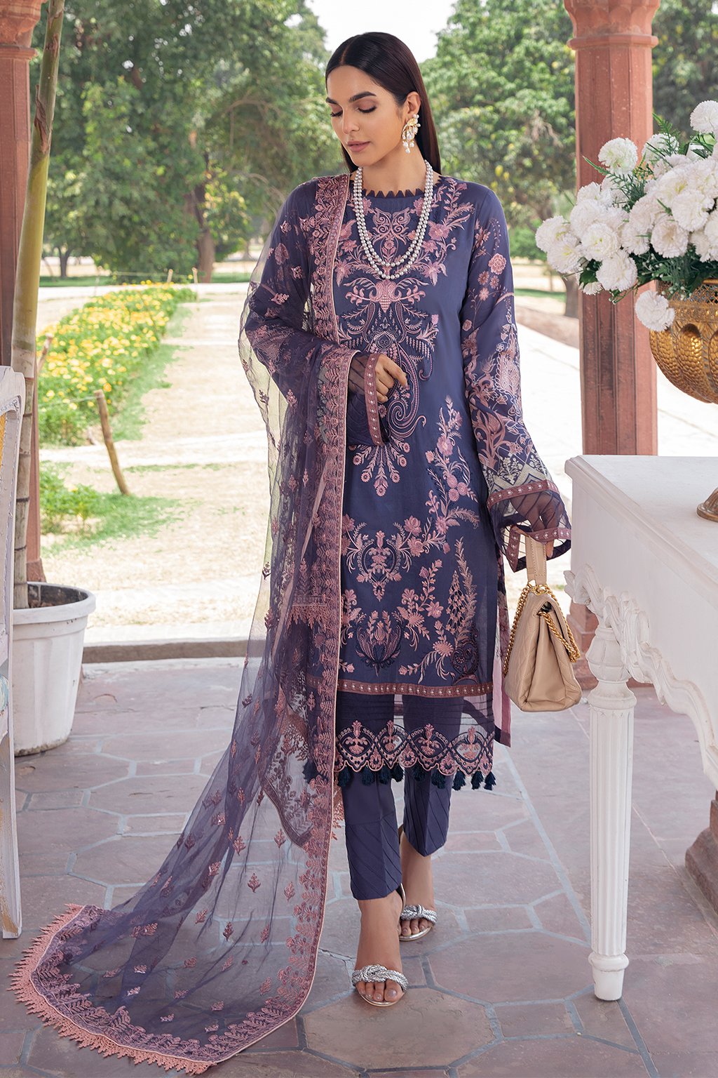 Ramsha Andaaz Luxury Lawn Collection – Z-109 – YourLibaas