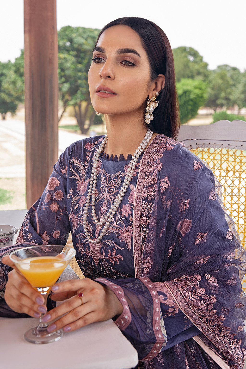Ramsha Andaaz Luxury Lawn Collection – Z-109 – YourLibaas