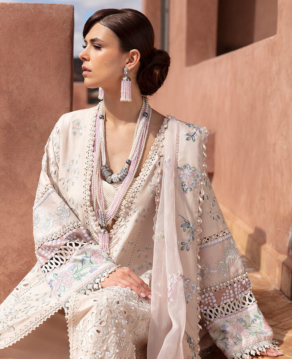 Republic Womenswear Amaani Luxury Lawn Eid Collection – D5-B - Oran ...