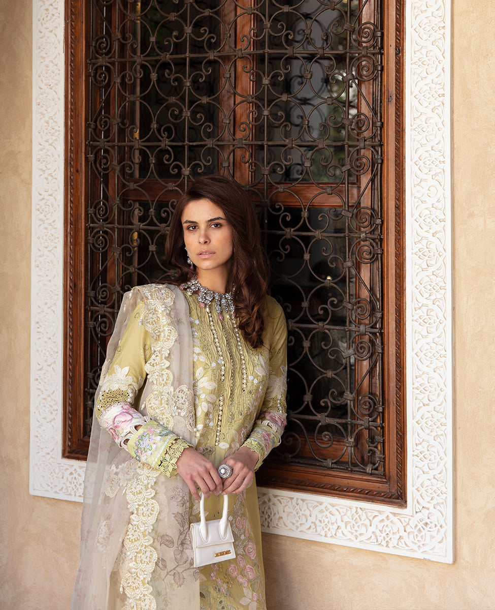 Republic Womenswear Amaani Luxury Lawn Eid Collection – D7-A - Linaria ...