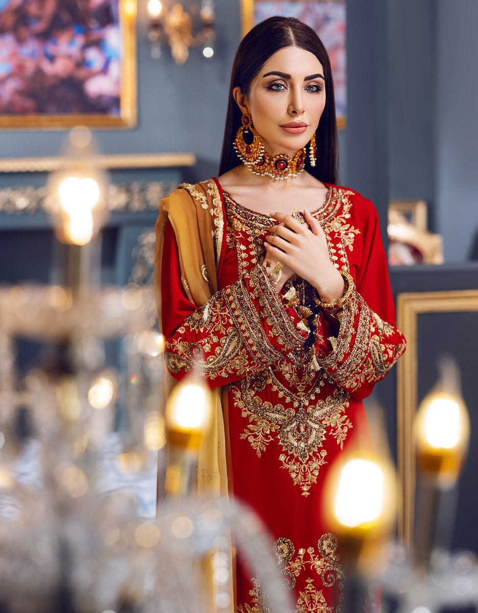 Emaan Adeel Makhmal Luxury Velvet Collection – Luster red (MKH 7 ...