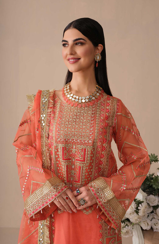 Peach Pakistani Chiffon Suit | Freesia by Maryum N Maria | Ashna (FFD ...