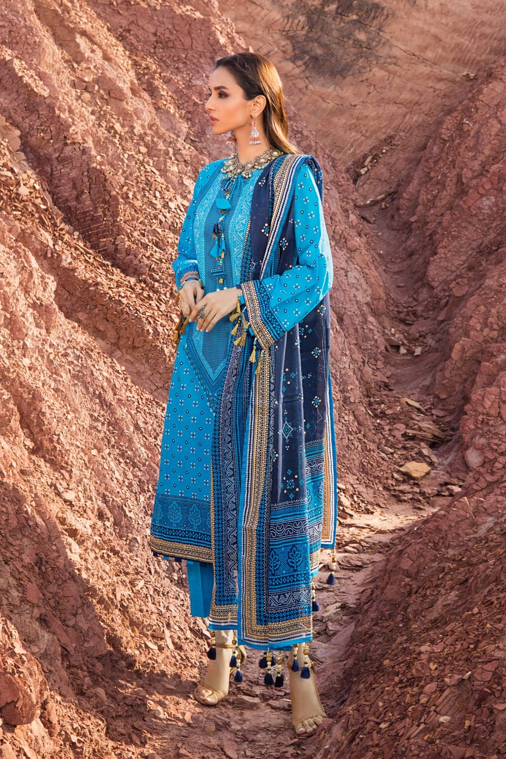 Gul Ahmed Summer 2022 · Chunri Collection – 3PC Chunri Lawn Suit CL-22 ...