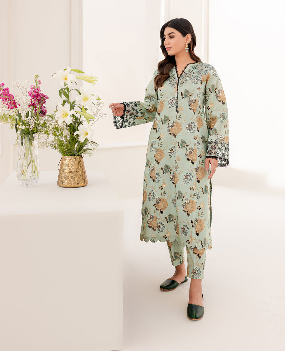 Xenia Soiree Eid Lawn Suit - HESAN | Pakistani Lawn Suit for Eid ...