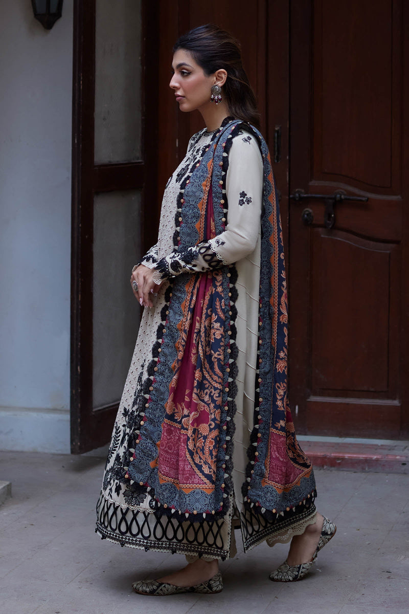 Zaha Winter Collection 2023 – LARAH (ZW23-12) – YourLibaas