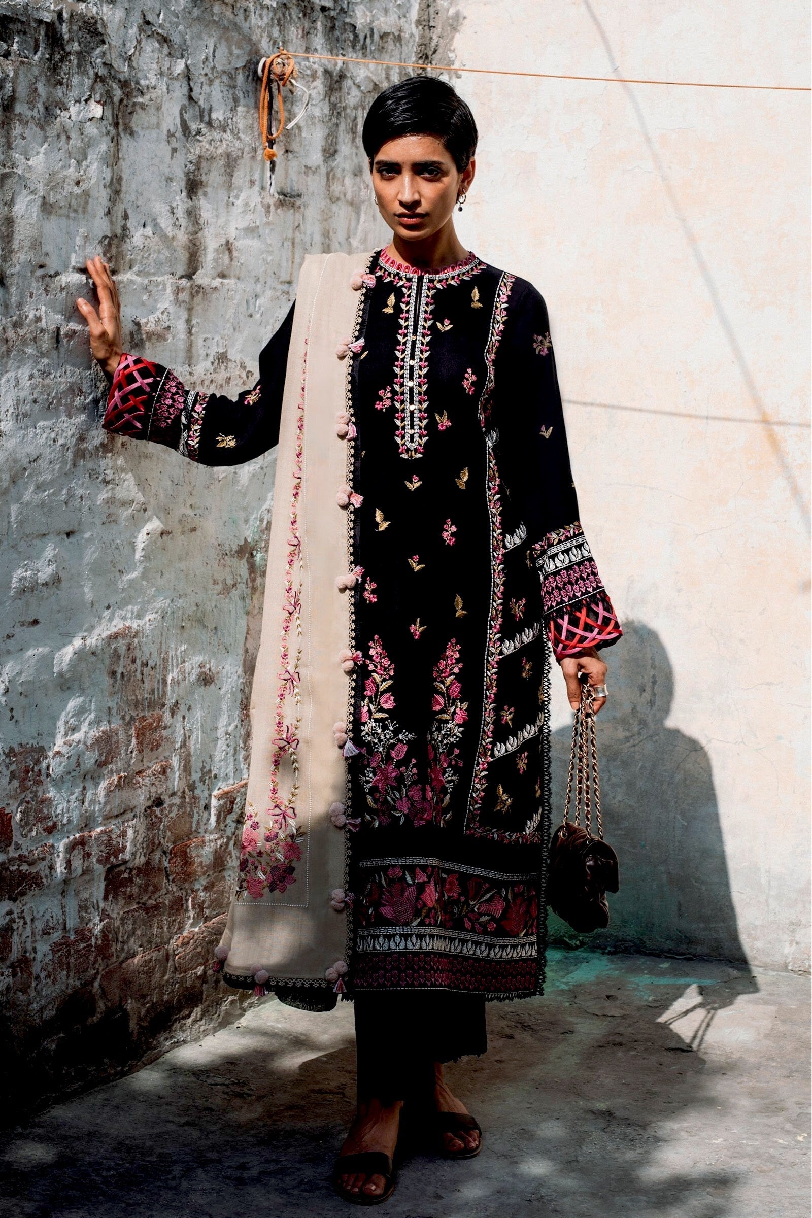 Zaha by Khadijah Shah · Humrahi Winter Collection – ALYA (ZW21-06 ...